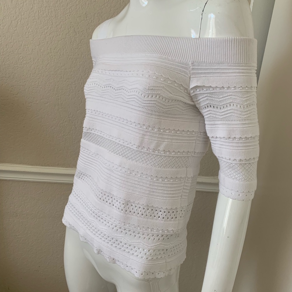 Club Monaco White Off Shoulder Laser Cut Crop Top - Gem